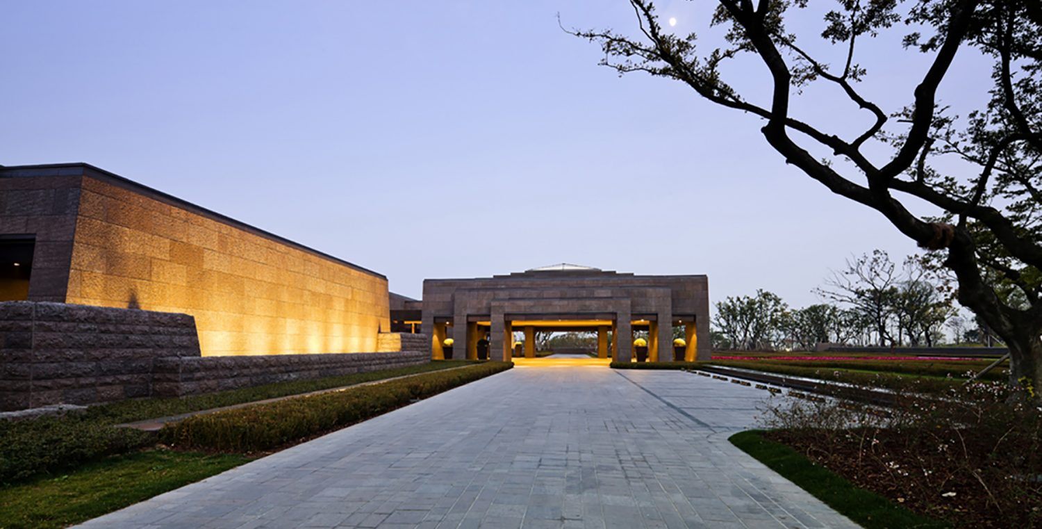 Trinity Country Club – Deviation